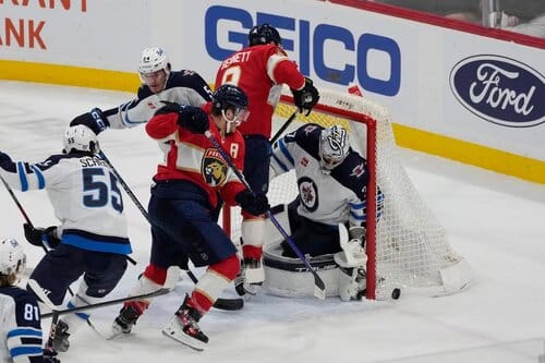 NHL Picks: Panthers vs Senators and more 💰